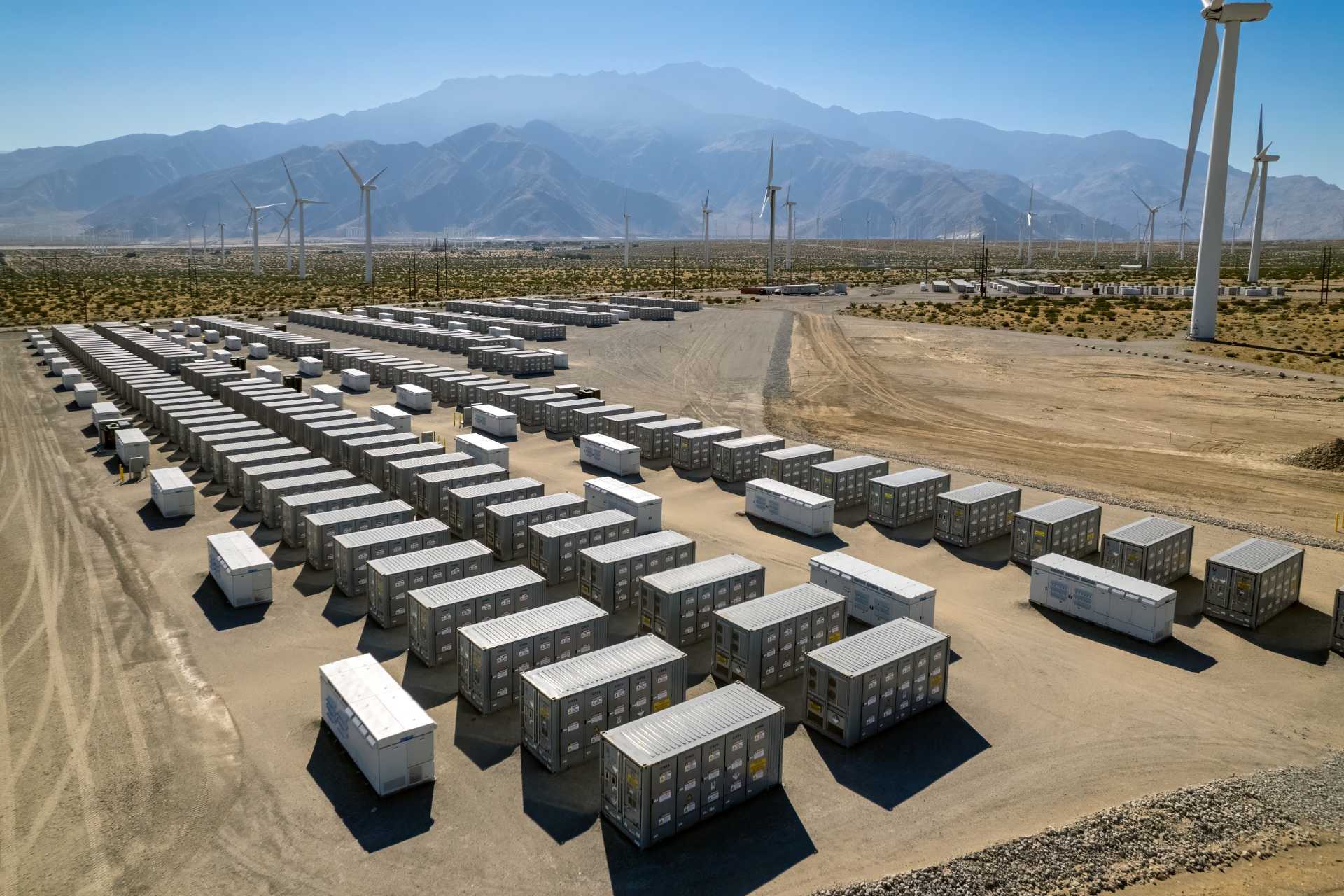 US energy storage up 33% in 2024 | Latitude Media